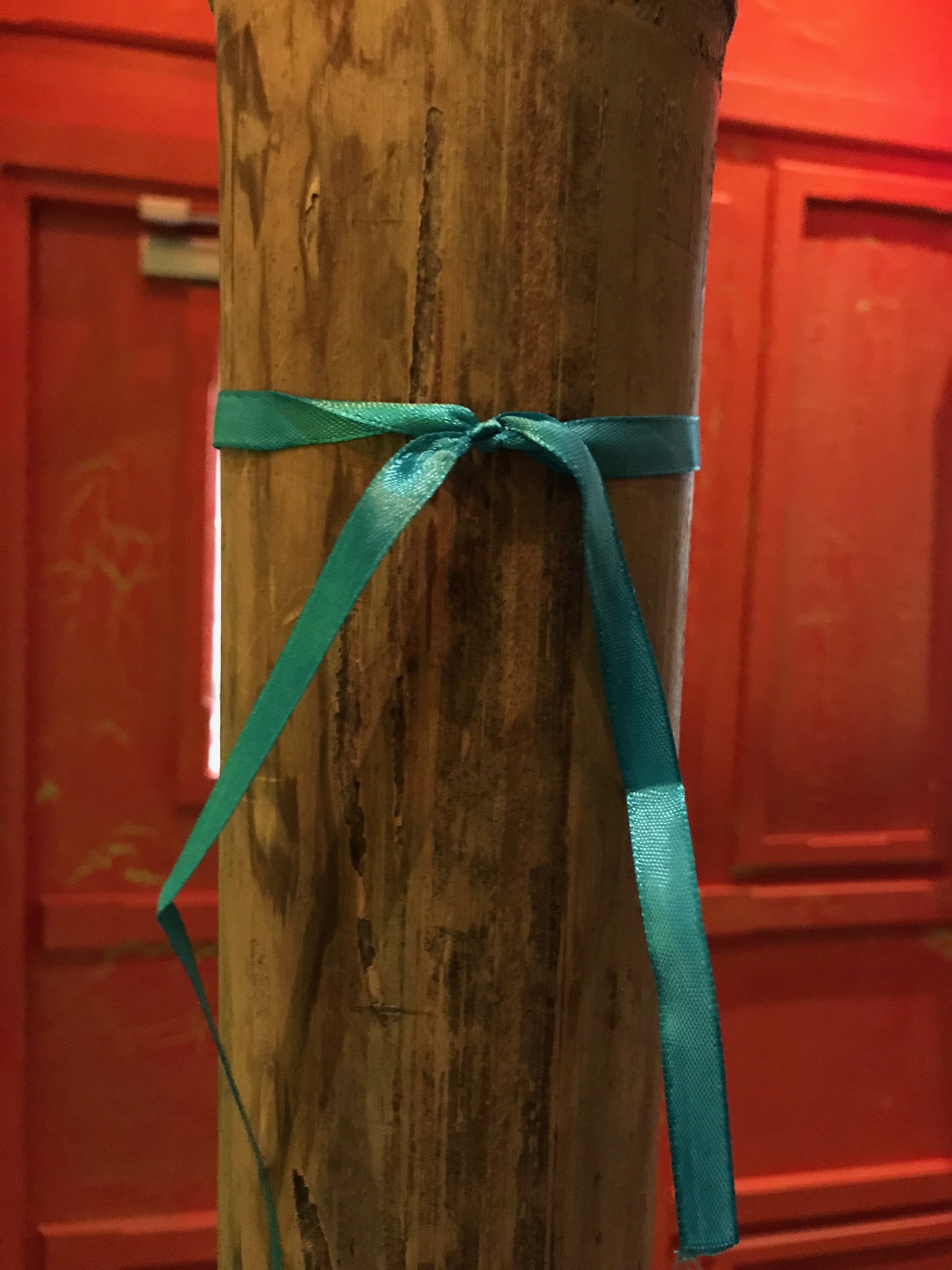 Nam Tuk Tram Stop (West End, Glasgow) : Review – Kris Munro