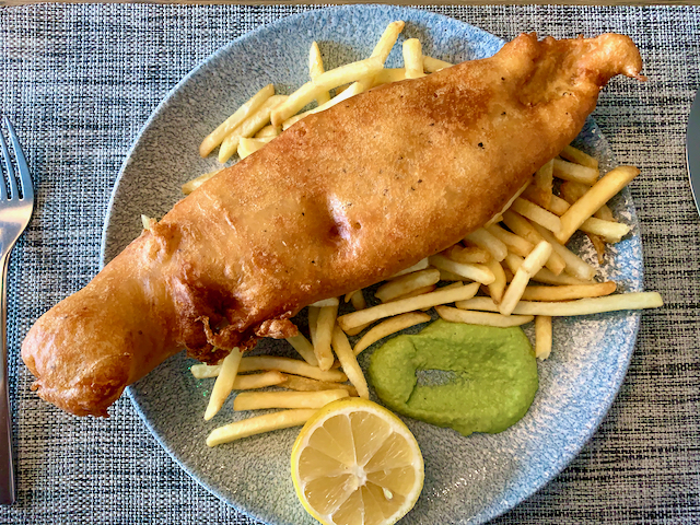 Strathaven Hotel Family Dinner (Strathaven) : Review – Kris Munro