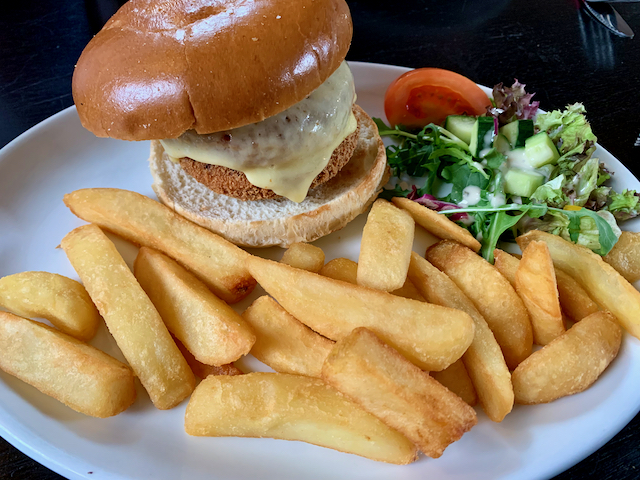 The Drovers Inn (Loch Lomond) 2021 : Review – Kris Munro