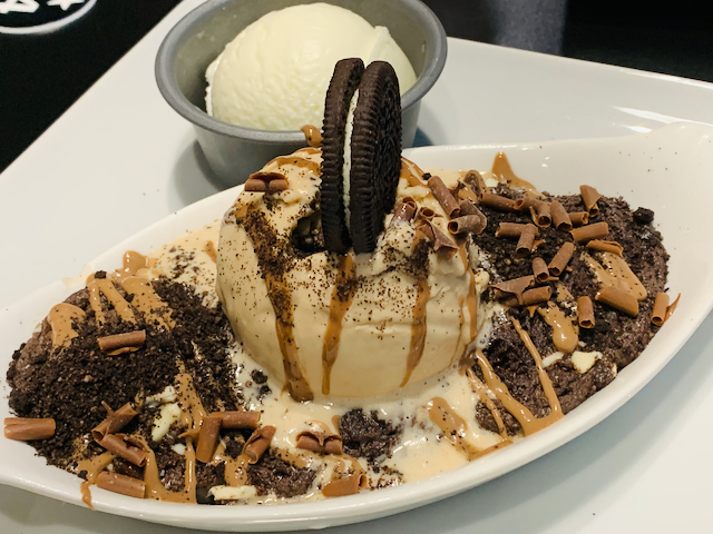 Creams Cafe (Springfield Quay, Glasgow) 2022 : Review – Kris Munro