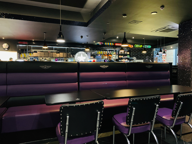 Creams Cafe (Springfield Quay, Glasgow) 2022 : Review – Kris Munro