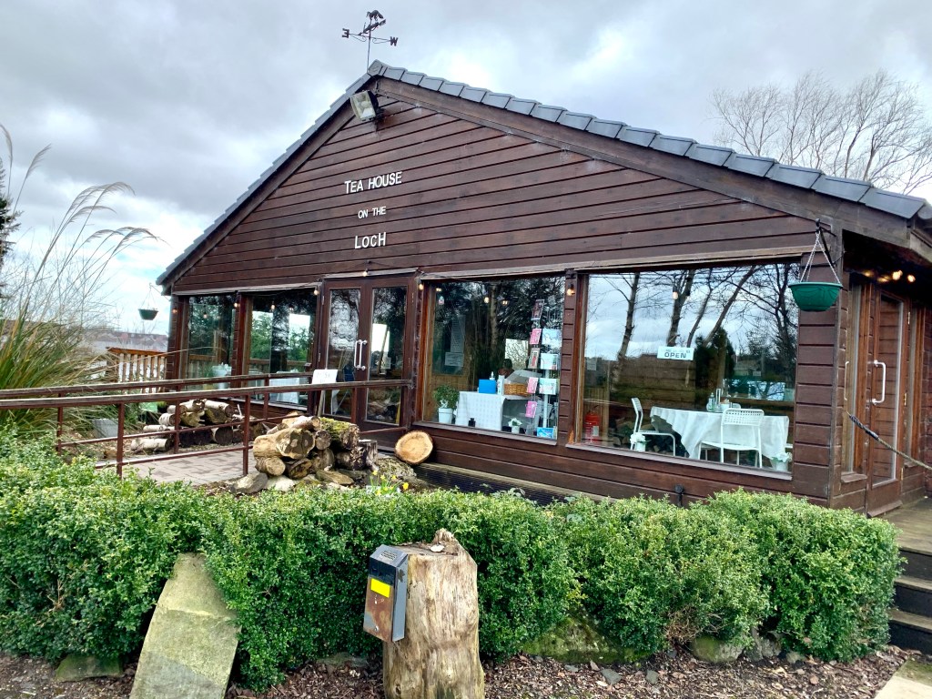 Tea House on the Loch (Gartcosh, Glasgow) 2022 : Review – Kris Munro