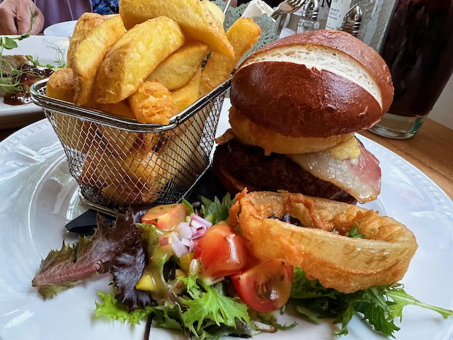 Roman Camp Hotel Café Garden (Callander) : Review – Kris Munro