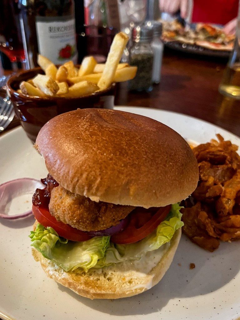The Balloch House Pub & Restaurant (Alexandria) 2023 : Review – Kris Munro