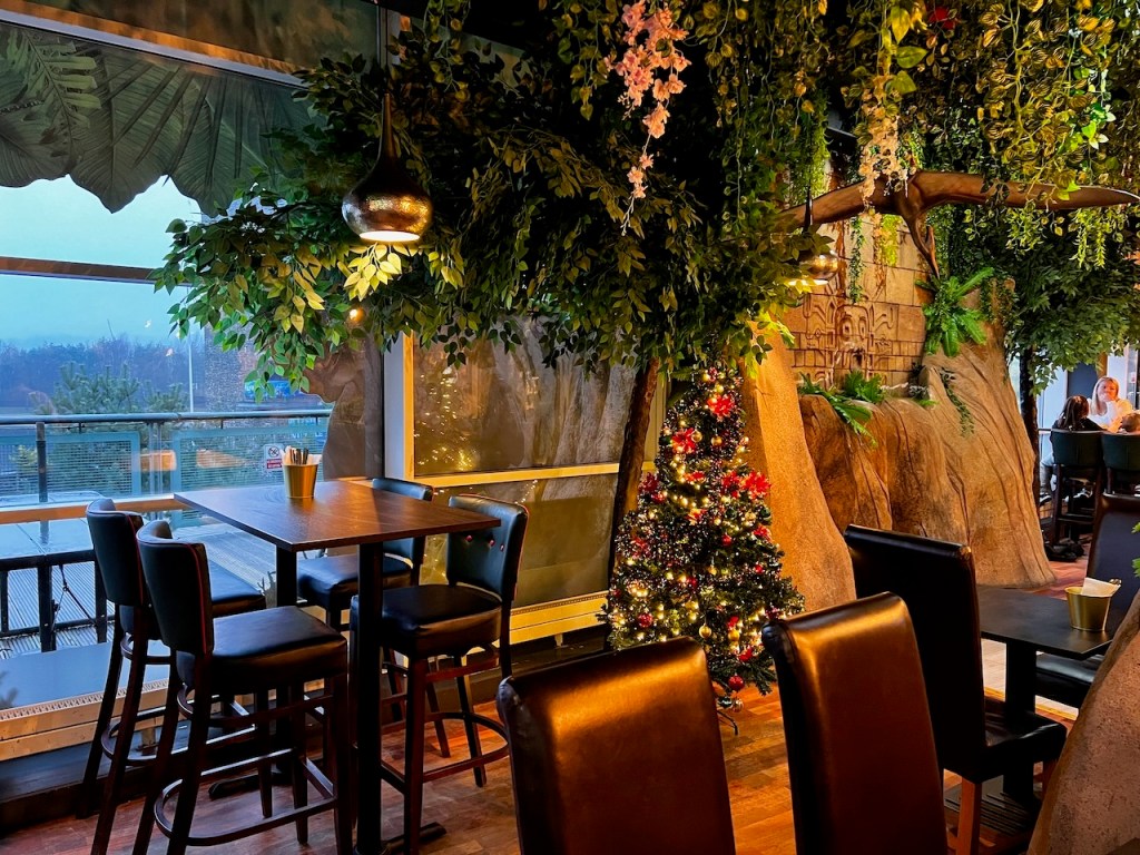 Jurassic Grill (Loch Lomond) 2023 : Review – Kris Munro