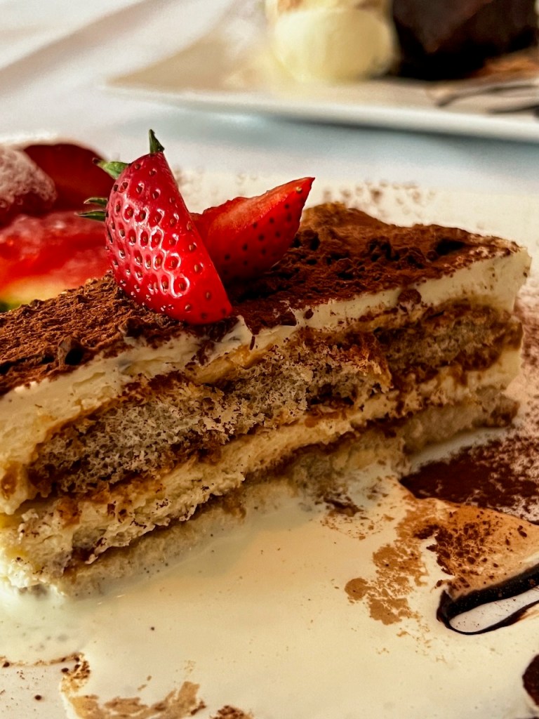 Cyrus’ Kitchen (Clarkston Rd,Glasgow) 2024 : Review – Kris Munro