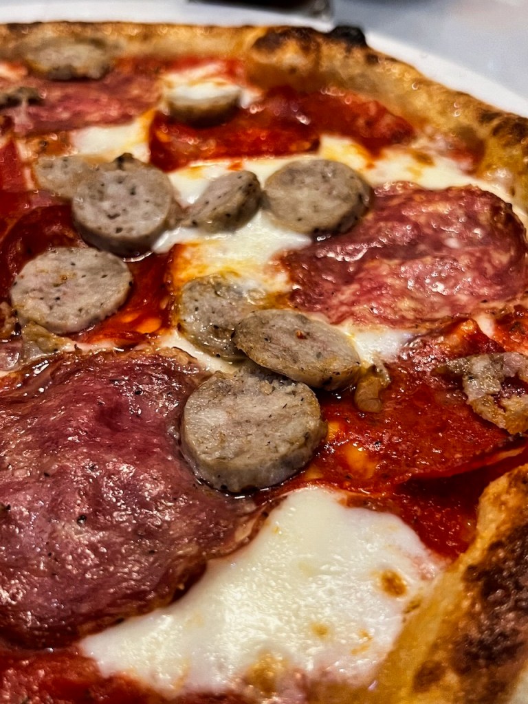 Coias Cafe (Duke Street, Glasgow) 2024 : Review – Kris Munro
