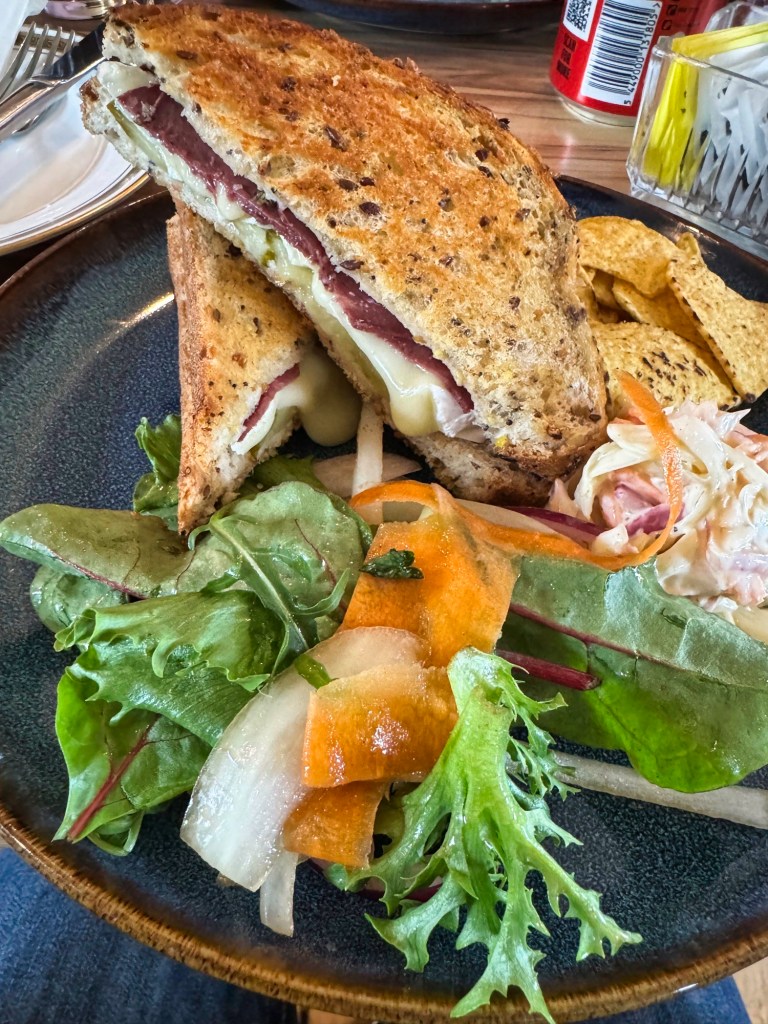 The Drawing Room (Strathaven) 2024 : Review – Kris Munro